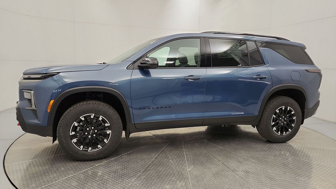 2025 Chevrolet Traverse Z71 - New | Jeff Smith’s County Chevrolet Essex