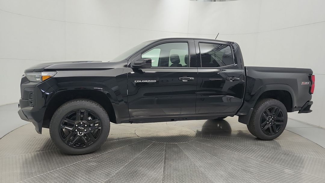 2025 Chevrolet Colorado 4WD Z71 - New | Jeff Smith’s County Chevrolet Essex