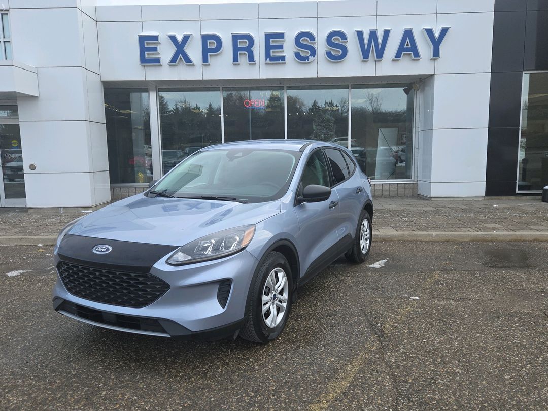 Used 2022 Ford Escape S #7537 New Hamburg, ON | Expressway Ford