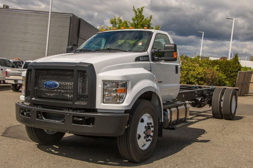 New 2025 Ford Super Duty F-750 Straight Frame #PTS04283 Abbotsford, BC ...