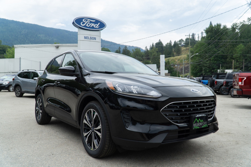 New 2022 Ford Escape SE Hybrid #22EC8978 Nelson, BC | Nelson Ford